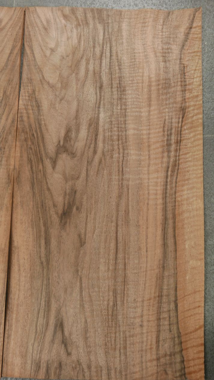 Europees Noten 43x85cm – Hout-Fineer.nl